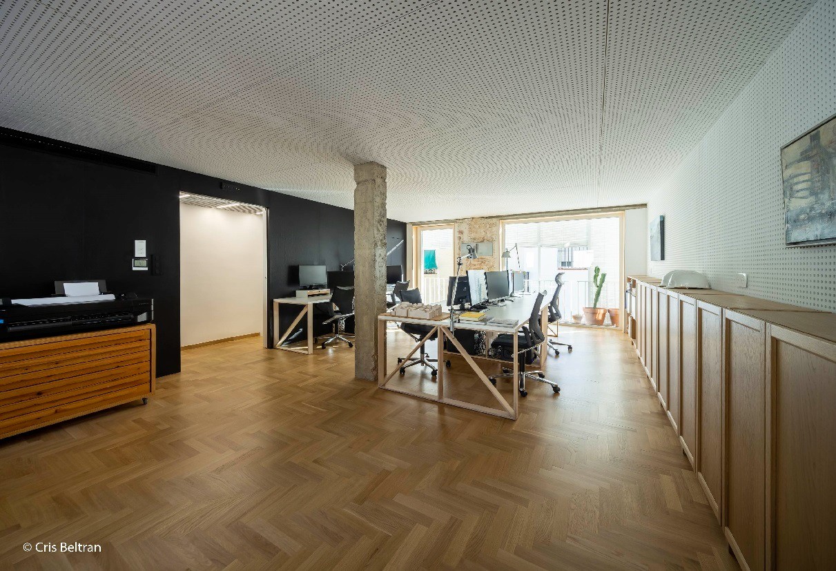 DTR_studio | Hitachi commercial split project in Granada, Spain