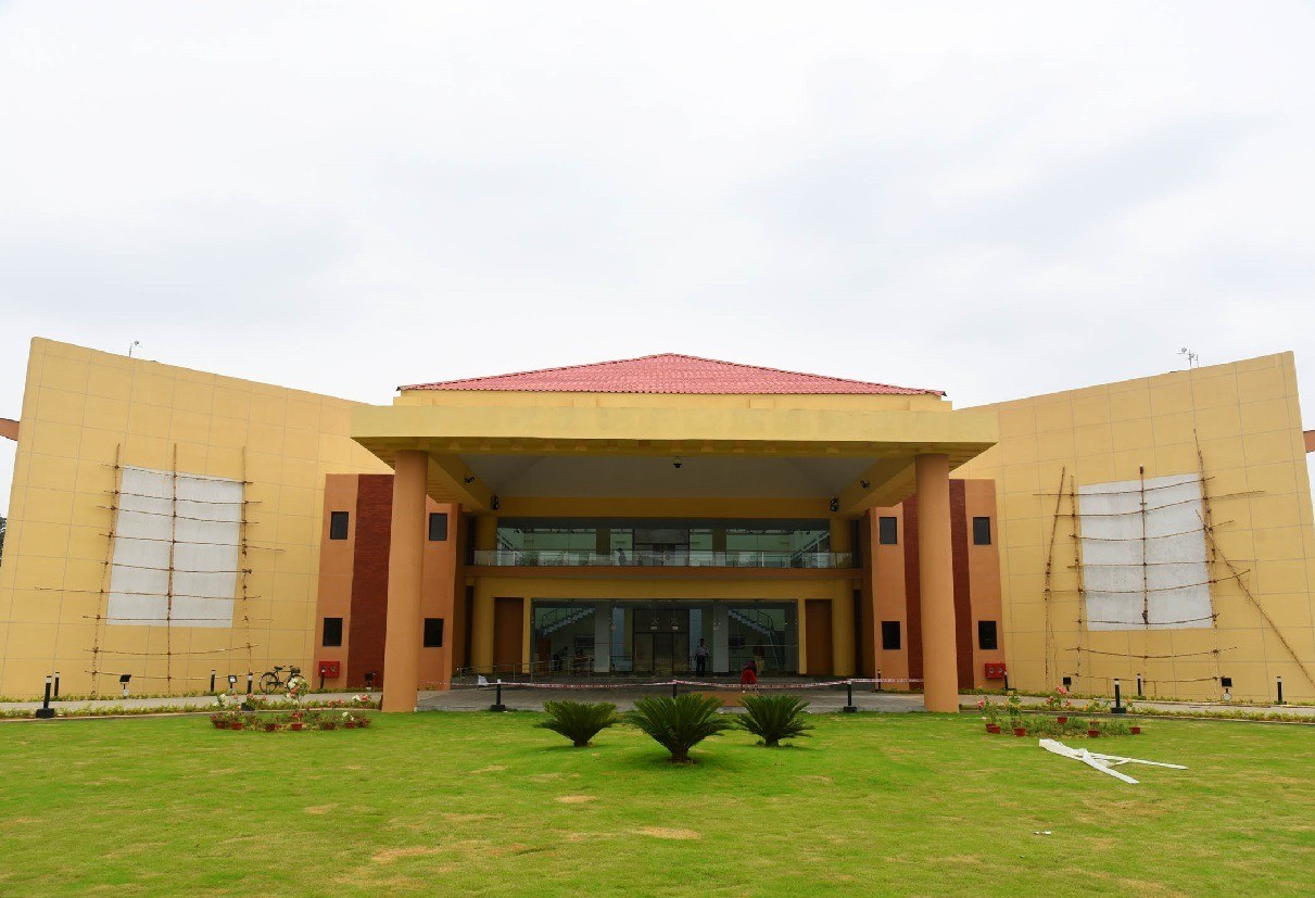 Bangladesh Bhavan at Visva Bharati University | Hitachi VRF project in ...