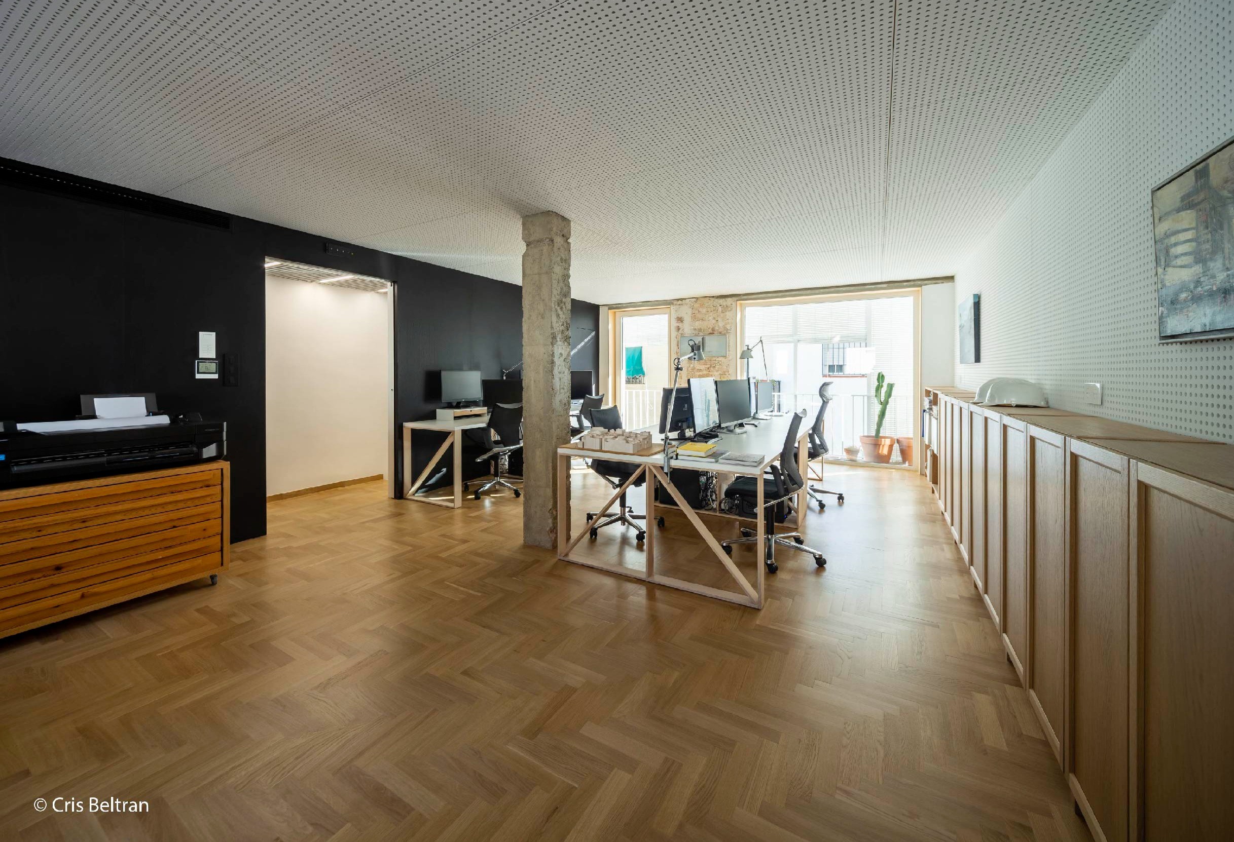 DTR_studio | Hitachi commercial split project in Granada, Spain