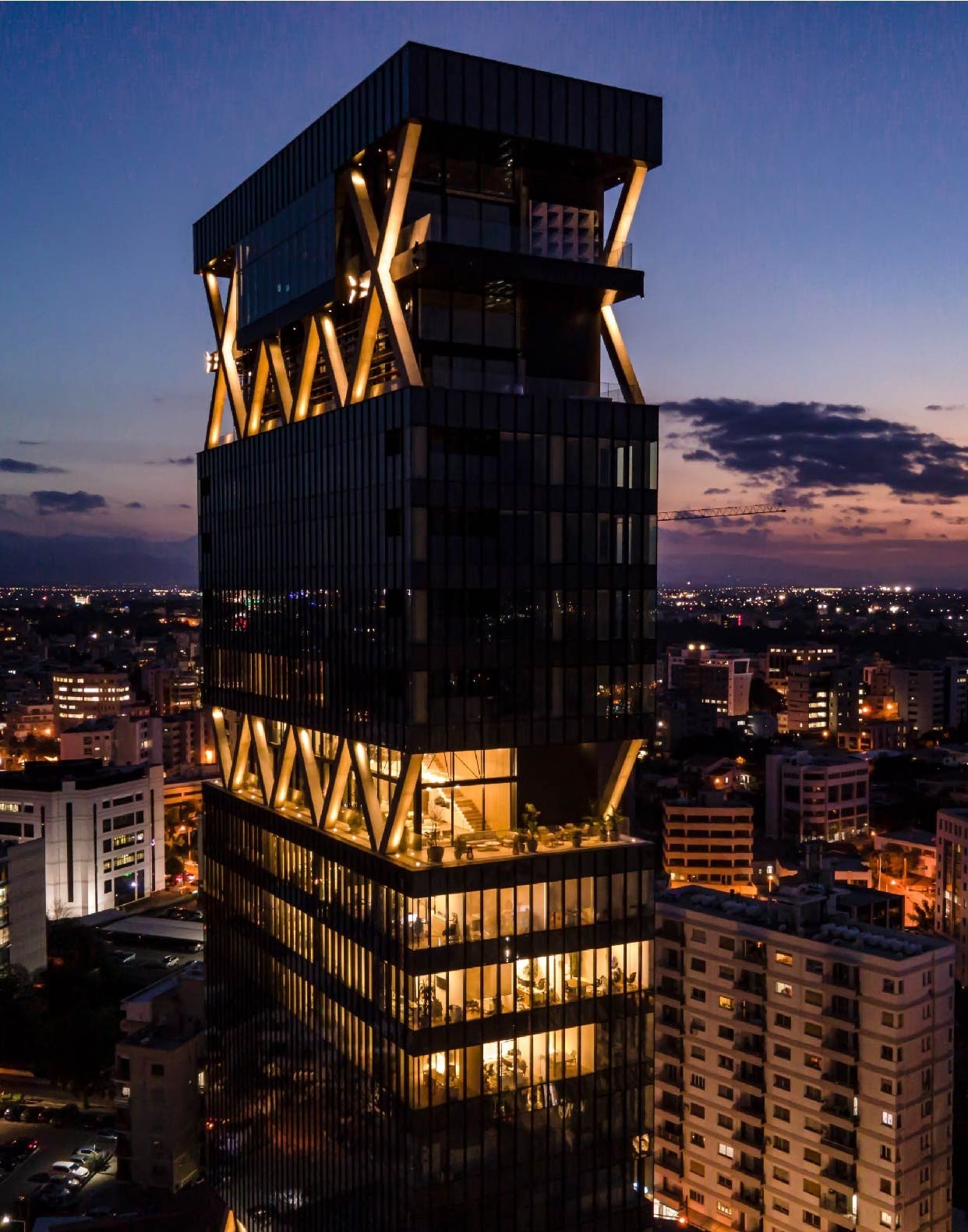 Seven Seas Côte d'Azur | Hitachi mini-split project in Pattaya, Thailand