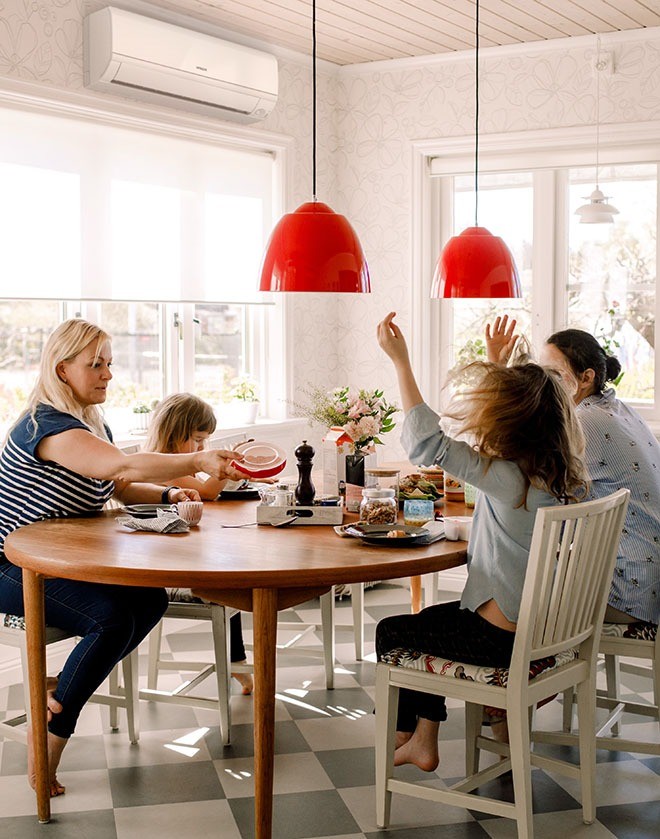 How to Control the AC Temperature at Home | hitachiaircon.com