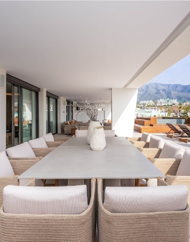 Edifici Rojas apartment building | Triple C project in Barcelona, Spain