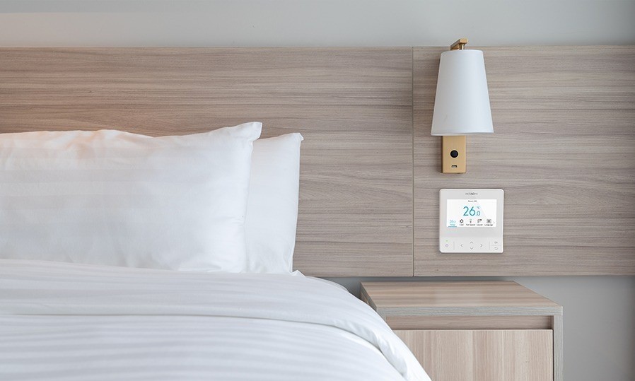Room controllers for commercial AC | Hitachi UK